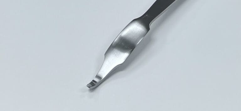 HOHMANN RETRACTOR, 18MM, STANDARD - American Surgical Specialties Company