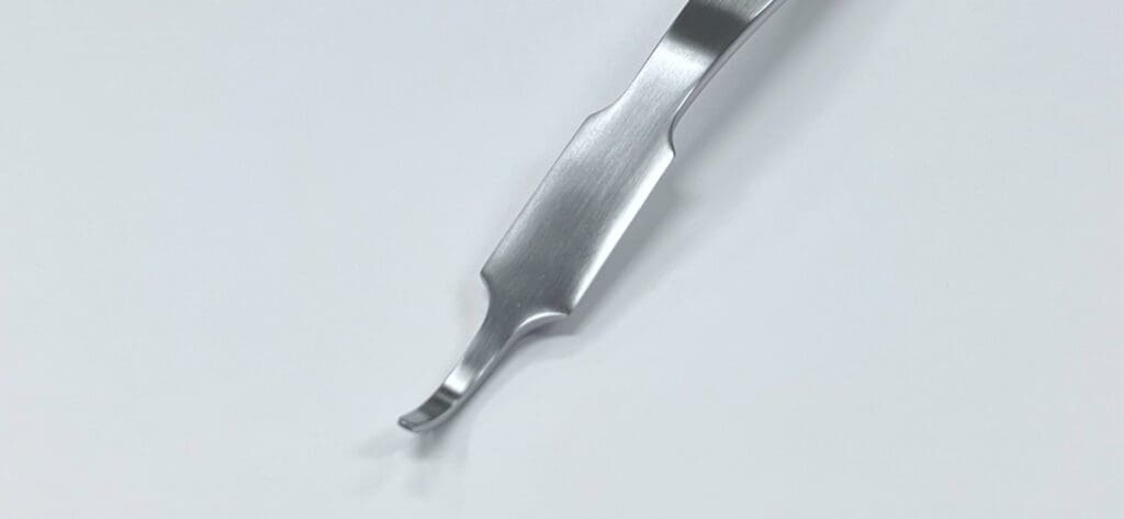 HOHMANN RETRACTOR, 18MM, STANDARD, LONG TIP - American Surgical ...