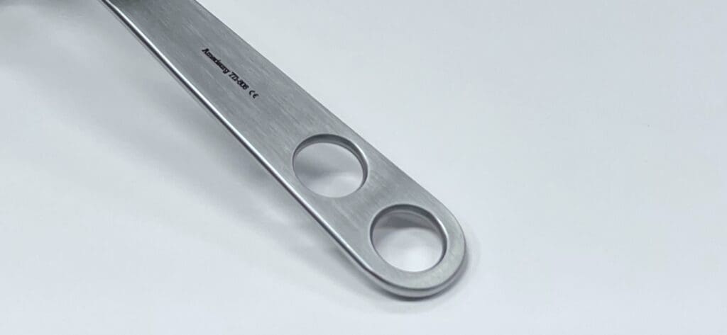 HOHMANN RETRACTOR, 70MM, STANDARD - American Surgical Specialties Company
