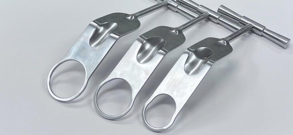 Shoulder Retractor - American Surgical Specialties Company